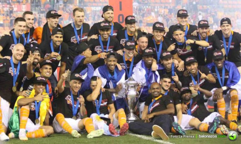 Alejandro Fuenmayor Campeón de la US Open Cup con el Houston