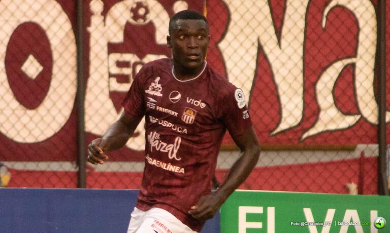 Kevin Viveros con los dos goles al Zamora FC aseguró el liderato de ...
