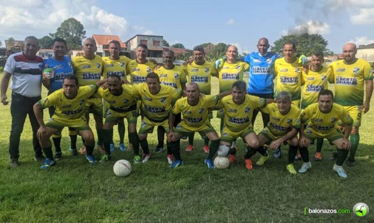 Glorias de El Vigía FC compartieron en Parque Chama una tarde de fútbol
