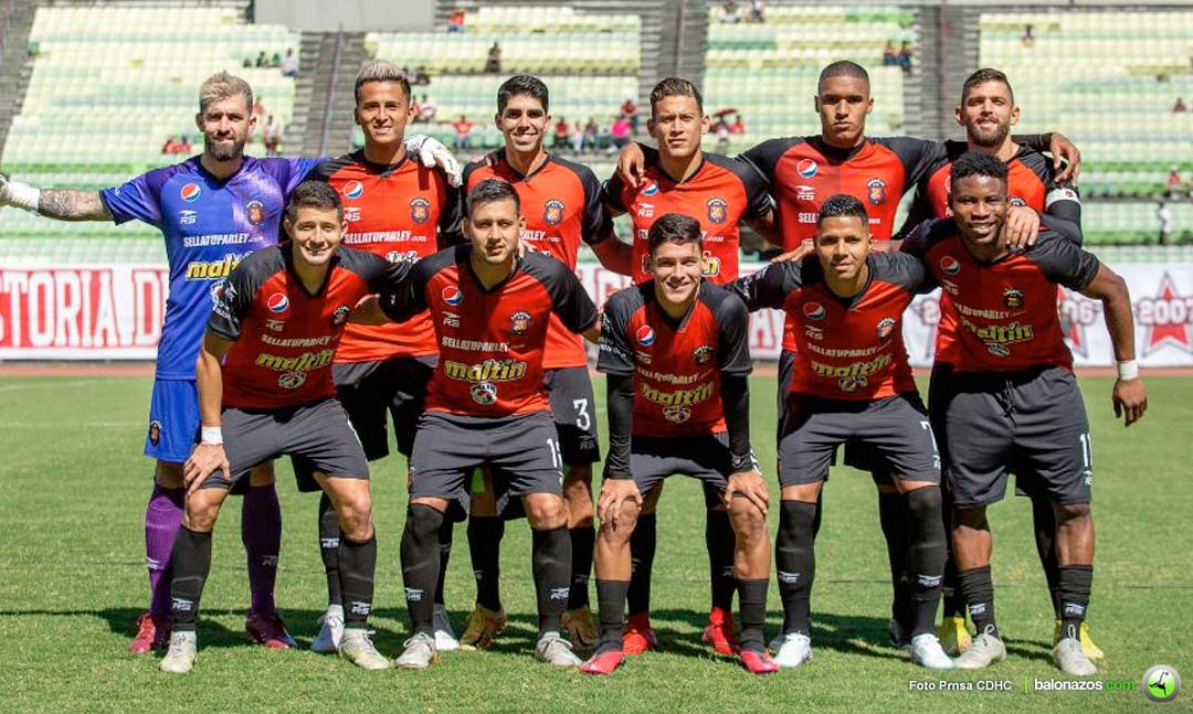 Capitalinos con la ventaja de estar en casa