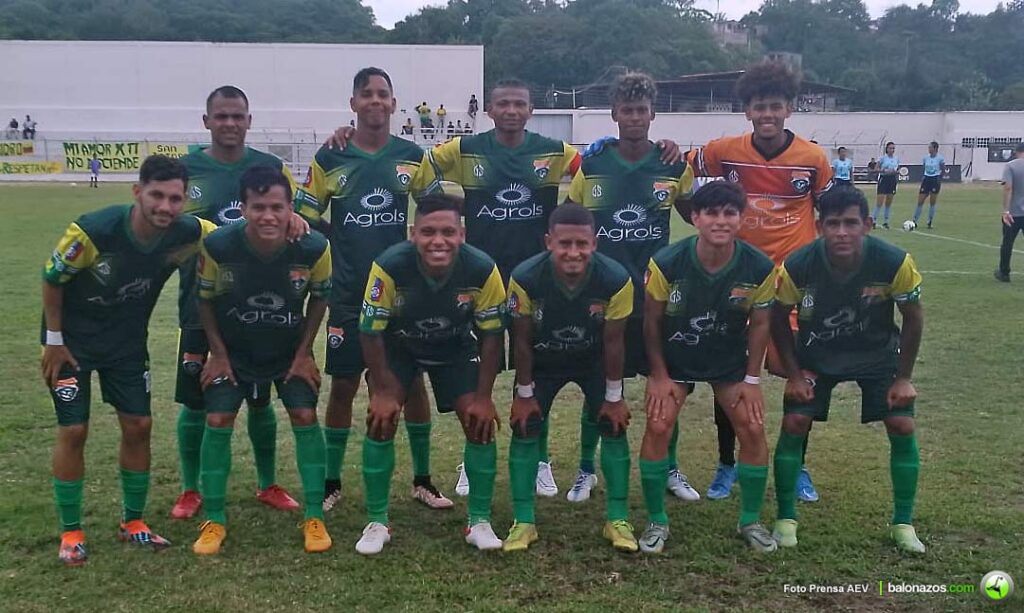 El Vigía FC derrotó 2-0 a Titanes en «El Gato» en reinicio de la Liga ...