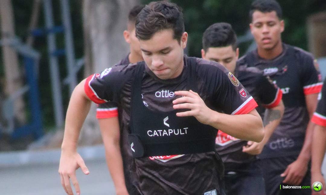 mediocampista Diego Marques